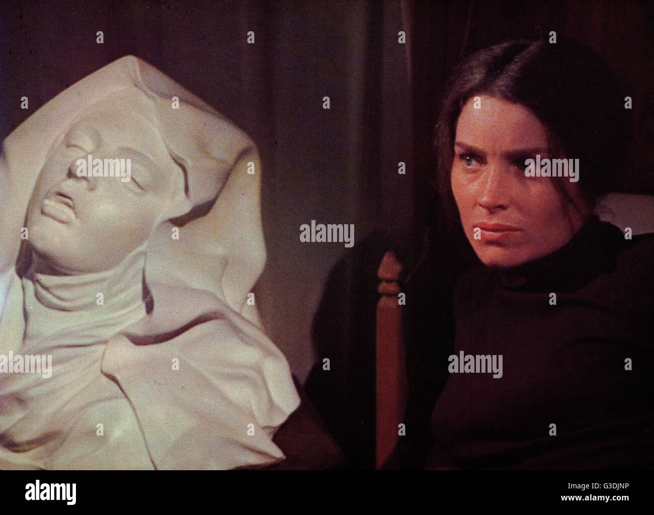 Lisa harrow hi-res stock photography and images - Alamy