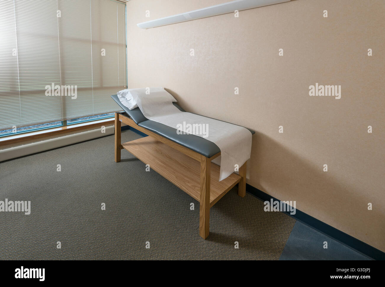 Plain Empty Exam Room Stock Photo - Alamy