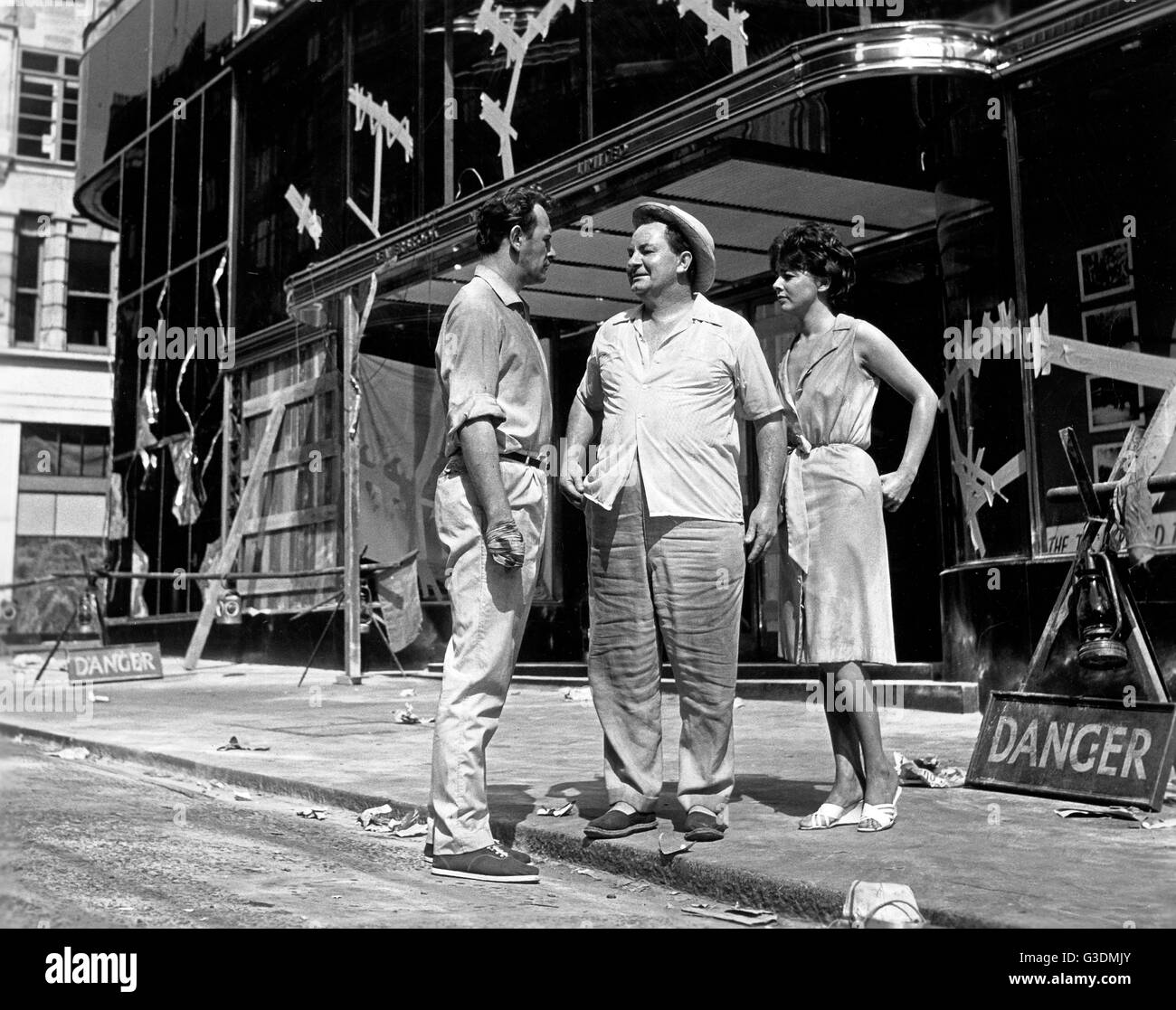 The day the earth caught fire 1961 edward judd hi-res stock photography ...