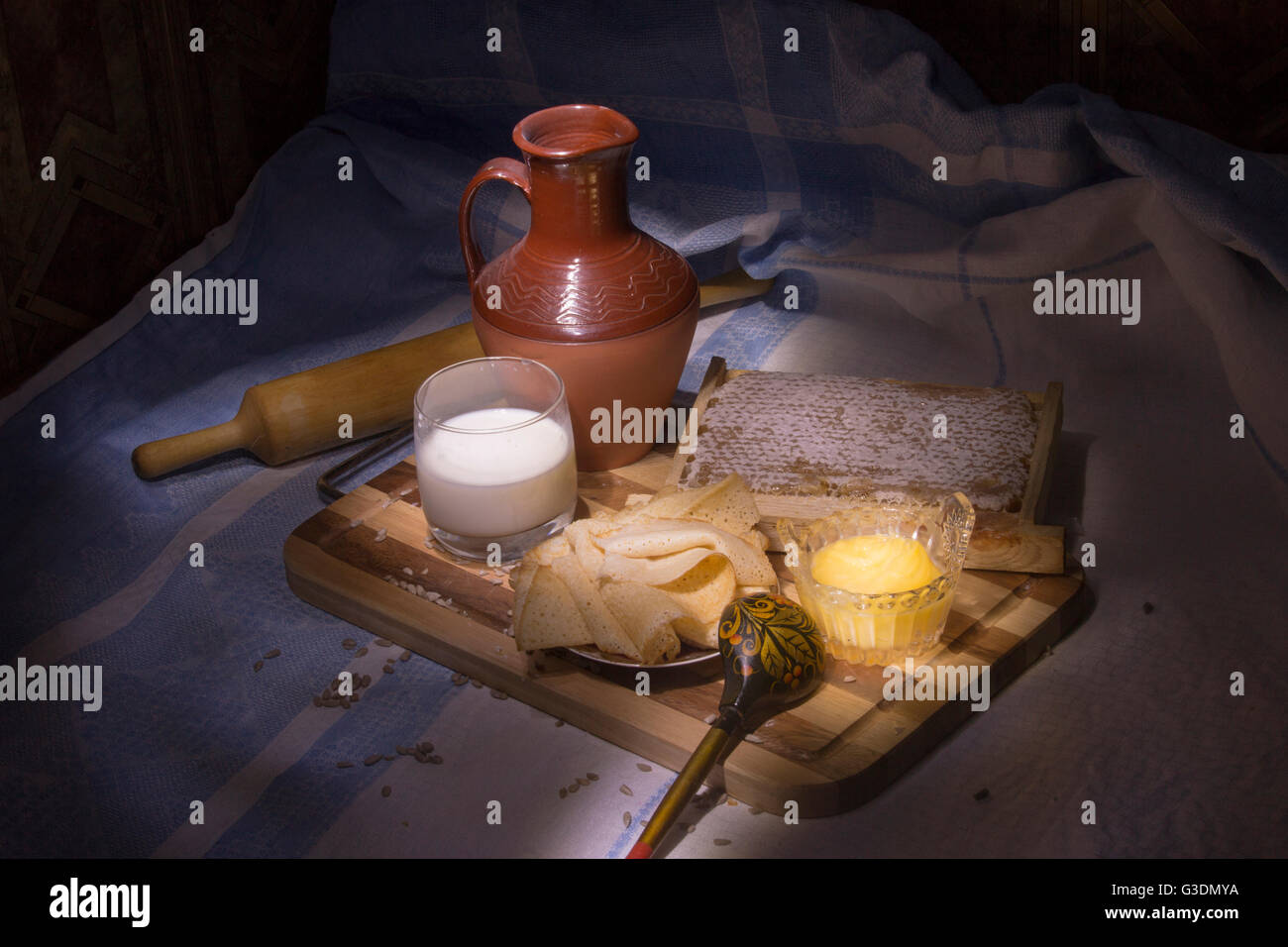 rustic food on board Stock Photo - Alamy