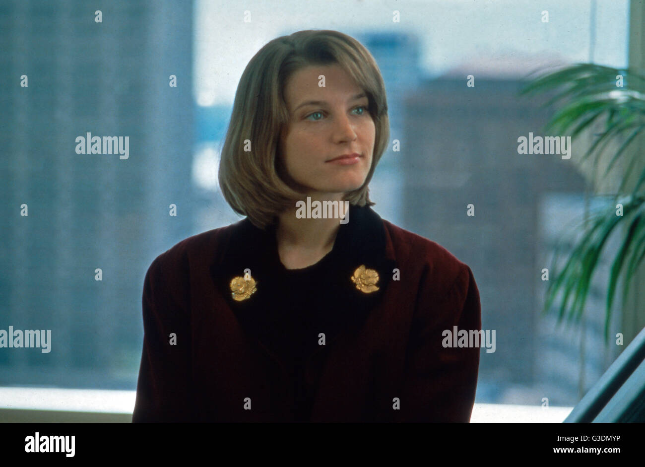 Bridget fonda singles 1992 hi-res stock photography and images - Alamy