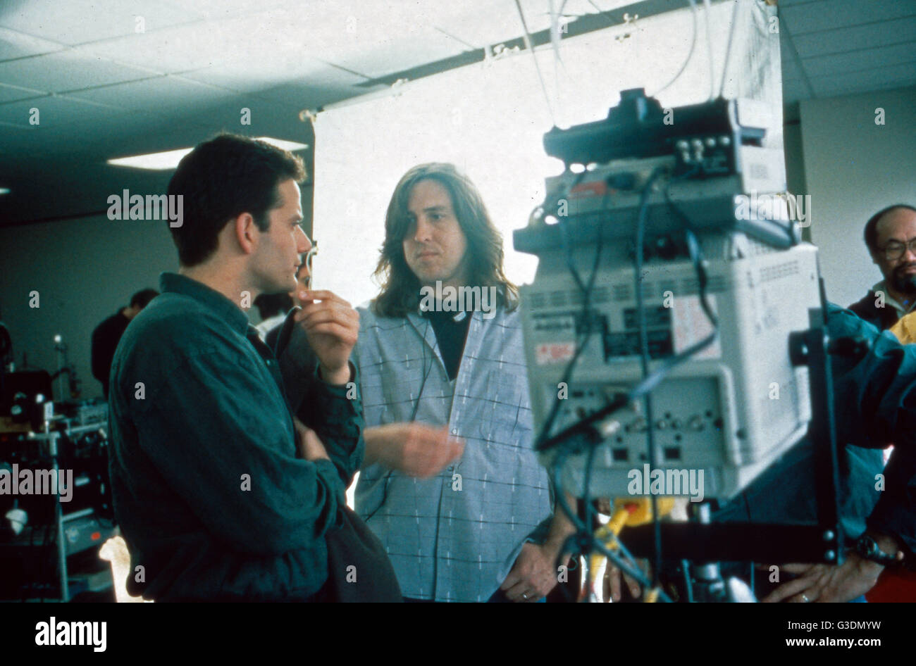 Singles (1992) matt dillon hi-res stock photography and images - Alamy