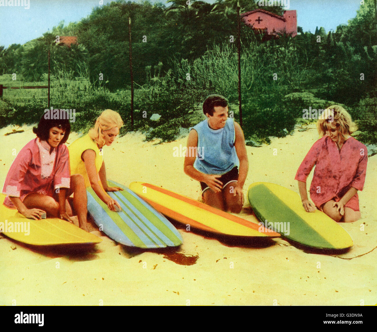 Surf Party, USA 1964, Regie: Maury Dexter, Darsteller: (v. l.) Lory ...