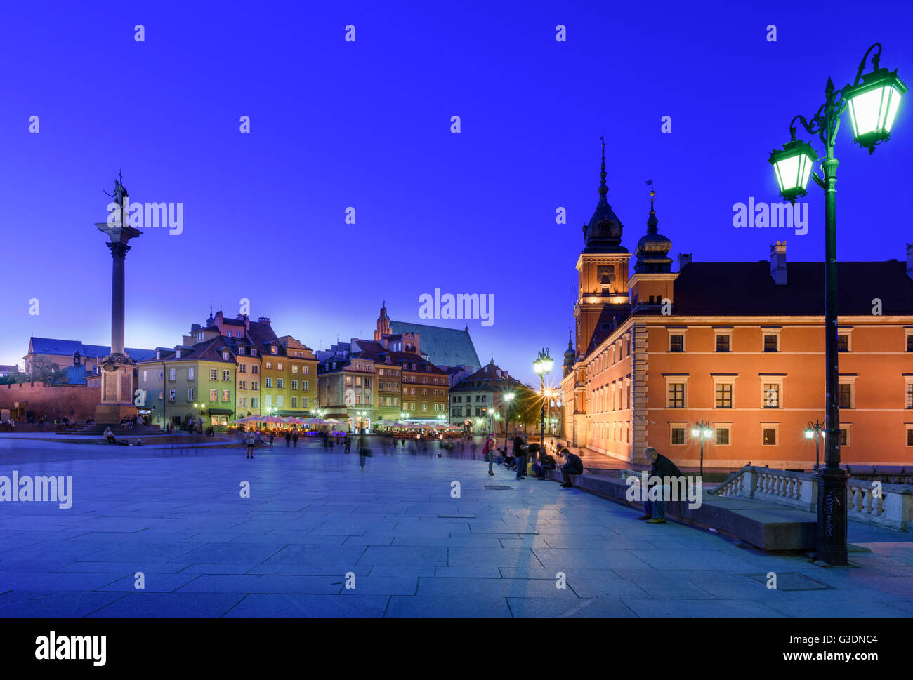 Castle Square (Plac Zamkowy) in Warsaw Stock Photo - Alamy