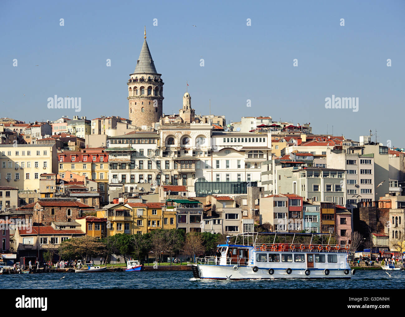 Old place of istanbul hi-res stock photography and images - Alamy