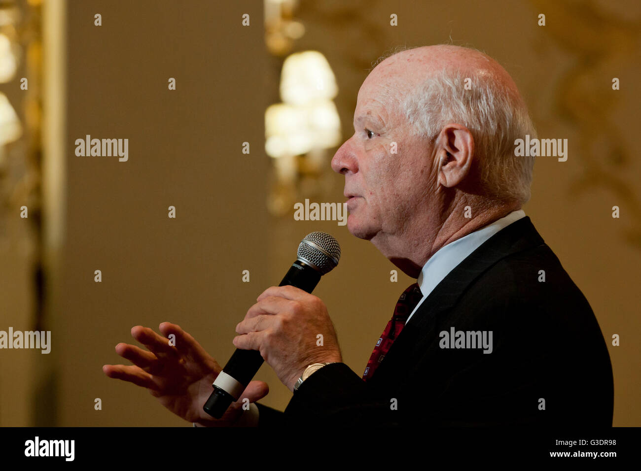 Senator ben cardin hi-res stock photography and images - Alamy