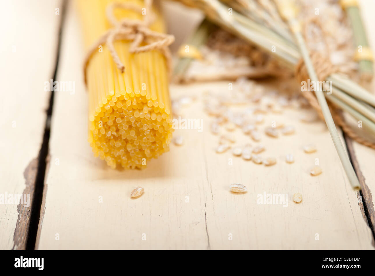 organic Raw italian pasta and durum wheat grains crop Stock Photo - Alamy