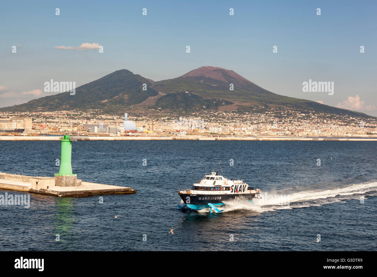 Mount Vesuvius, Bay of Naples, Italy Stock Photo - Alamy