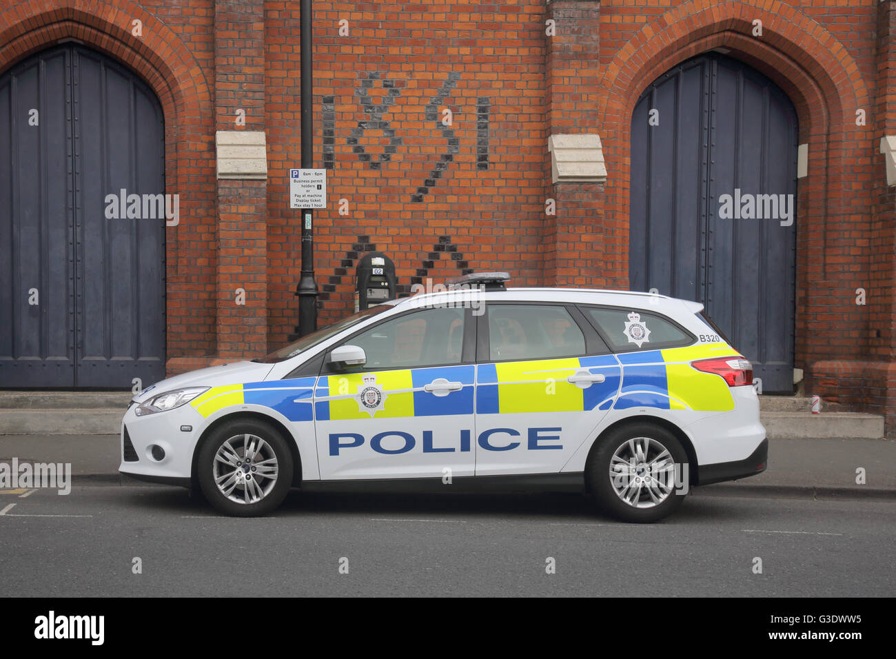 police car parked in windsor Stock Photo - Alamy