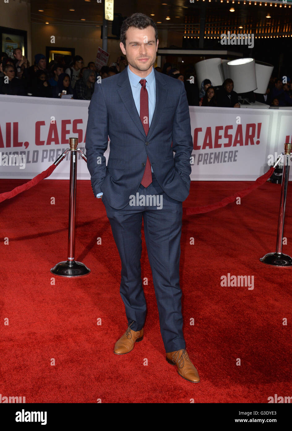Alden ehrenreich hail caesar hi-res stock photography and images - Alamy