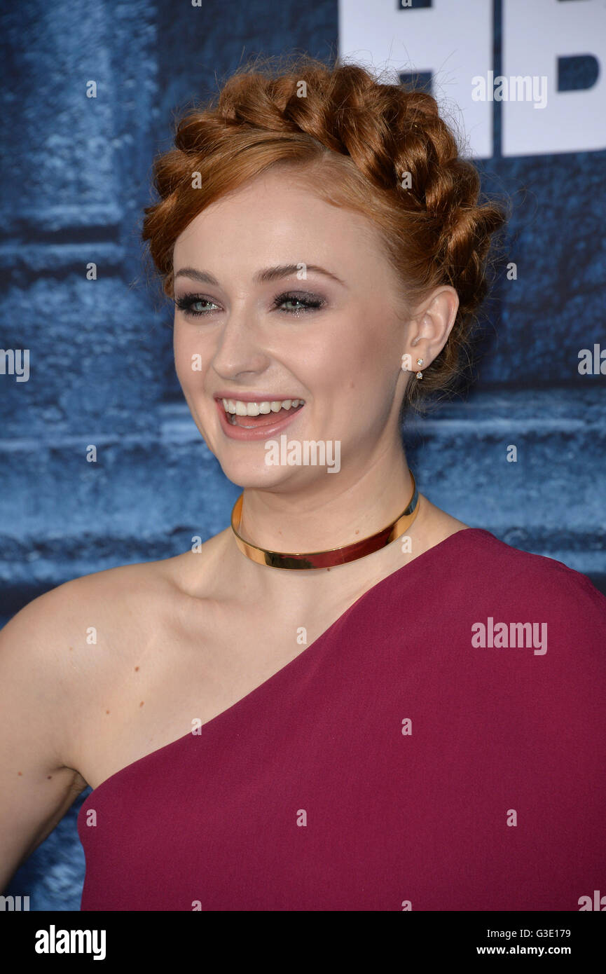 Sophie turner actress hi-res stock photography and images - Alamy