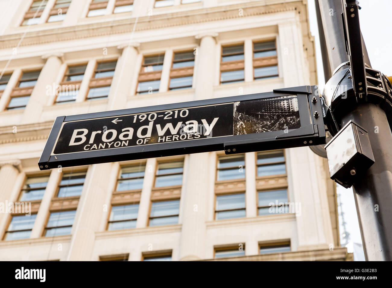 Broadway street sign hi-res stock photography and images - Alamy