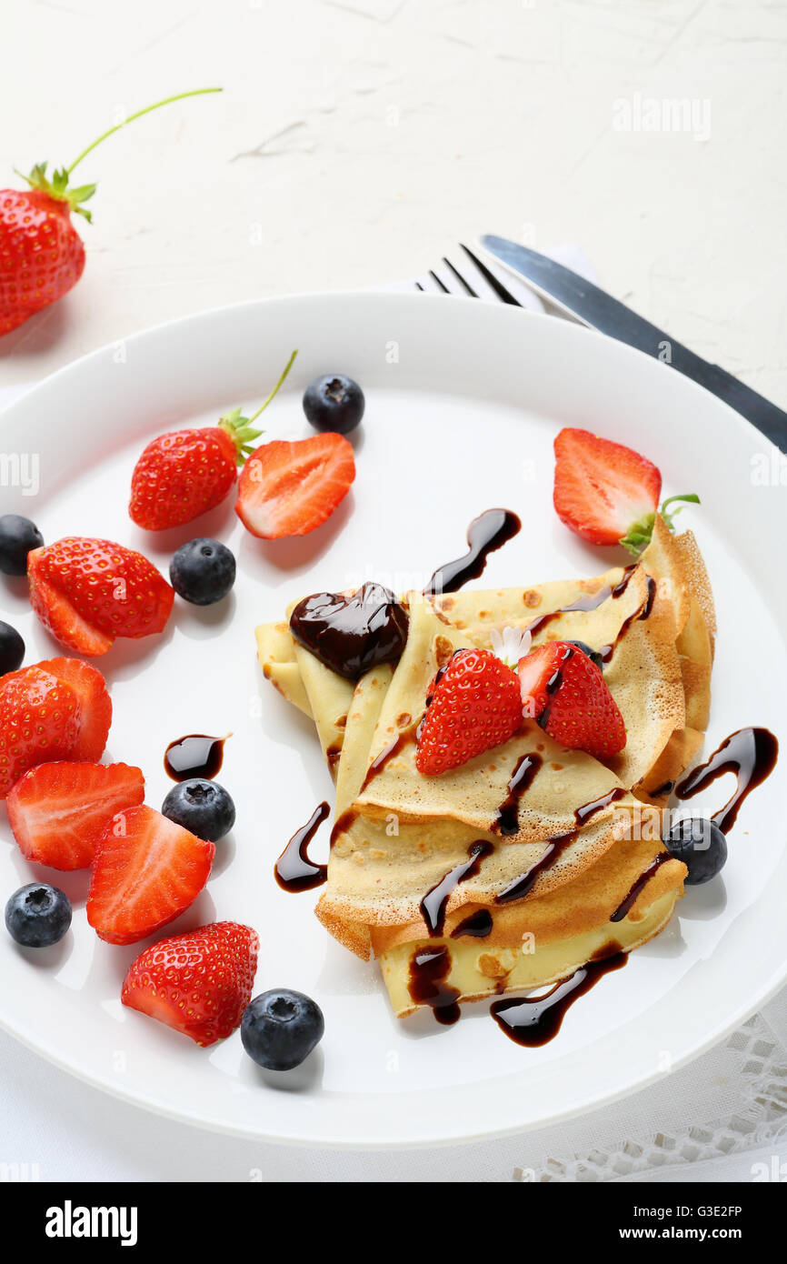 Hot crepes hi-res stock photography and images - Alamy