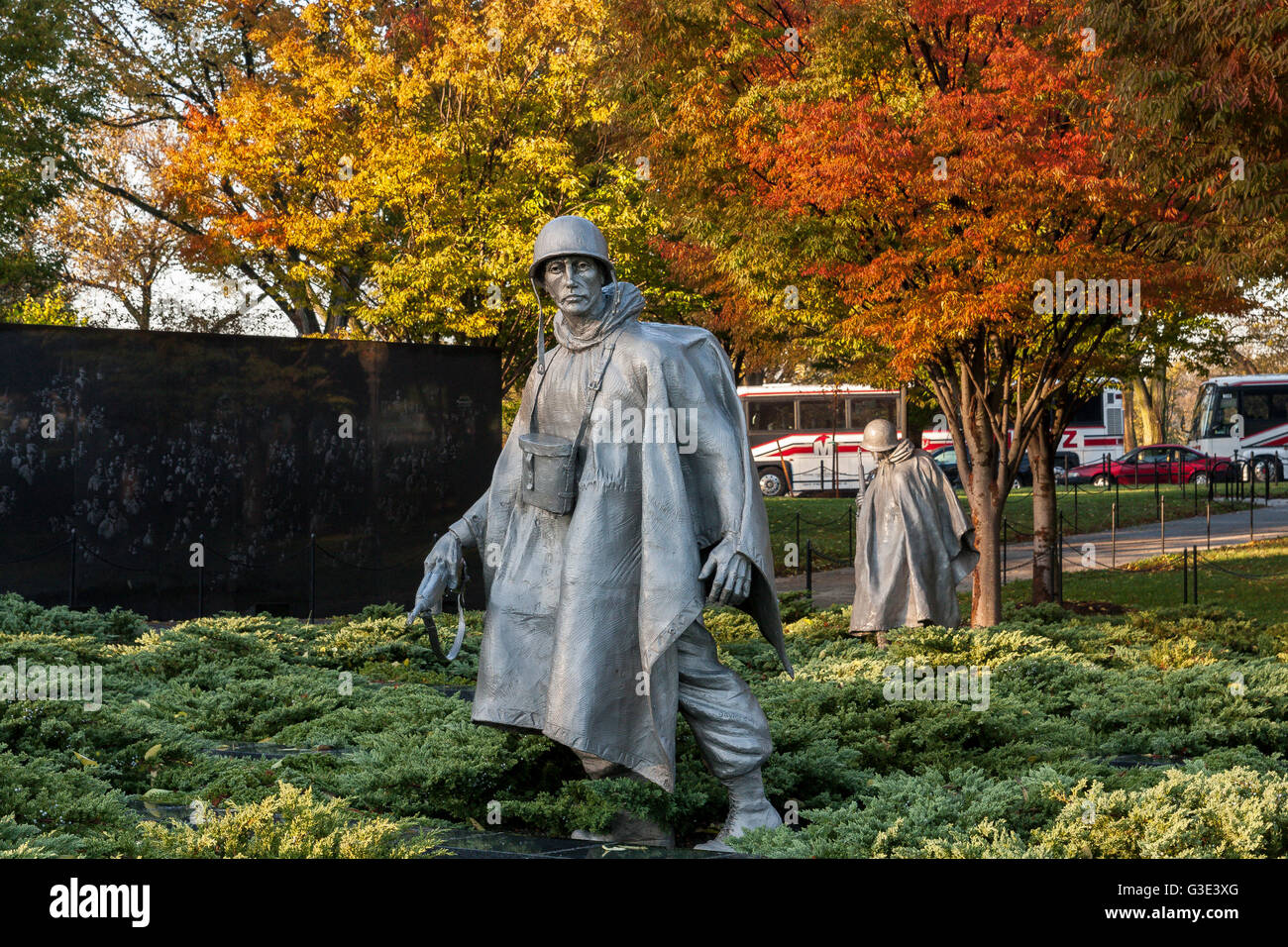 Ghostly steel statues of soldiers at the Korean War Veterans Memorial ...