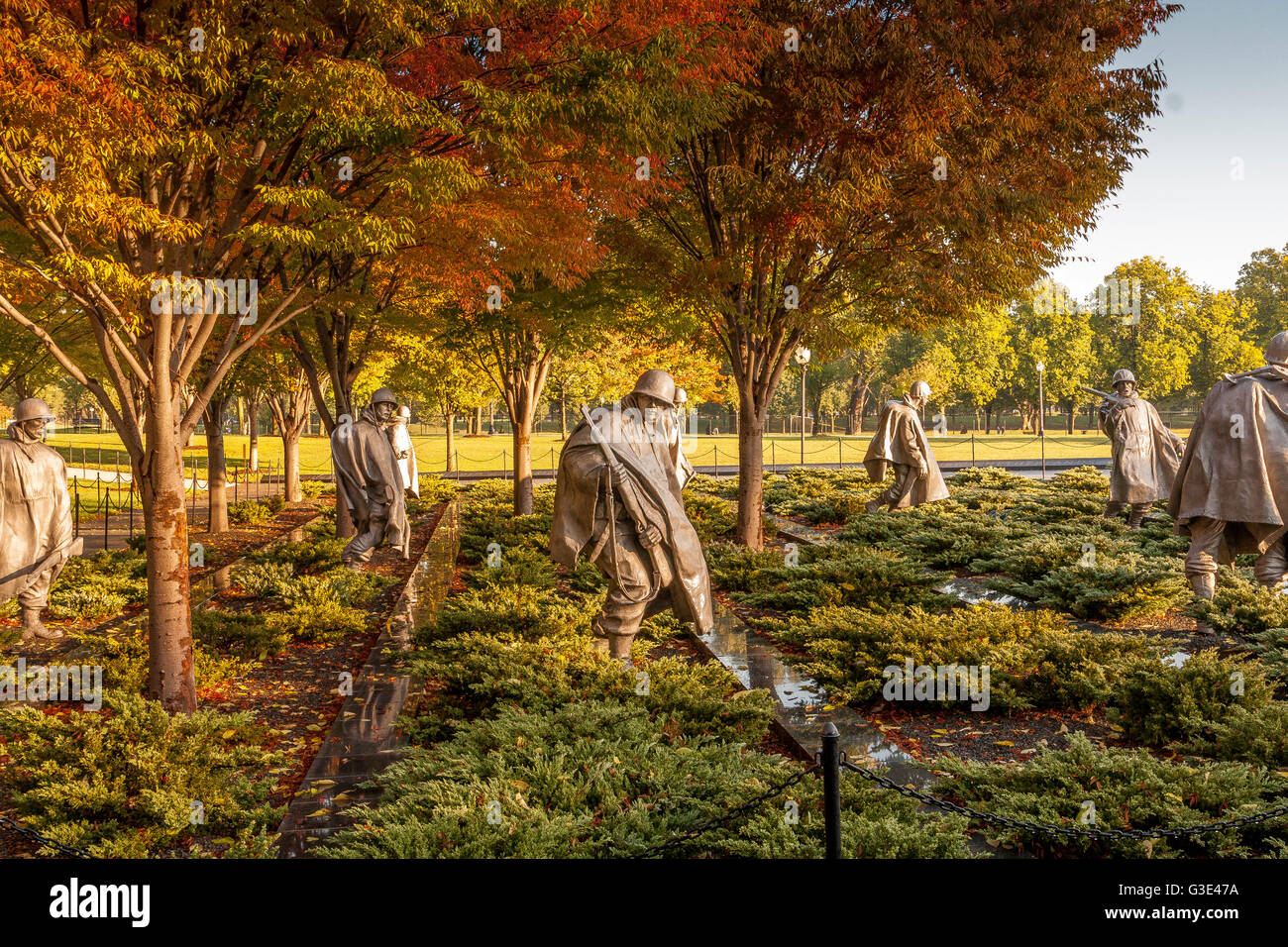 Ghostly steel statues of soldiers at the Korean War Veterans Memorial ...