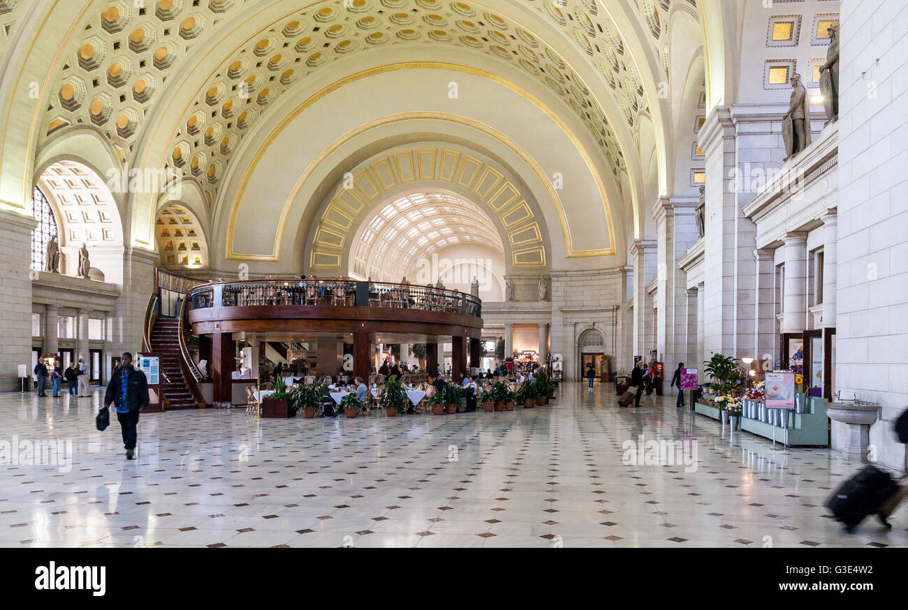 Theornate Interior of Union Station, Washington DC The Station ...