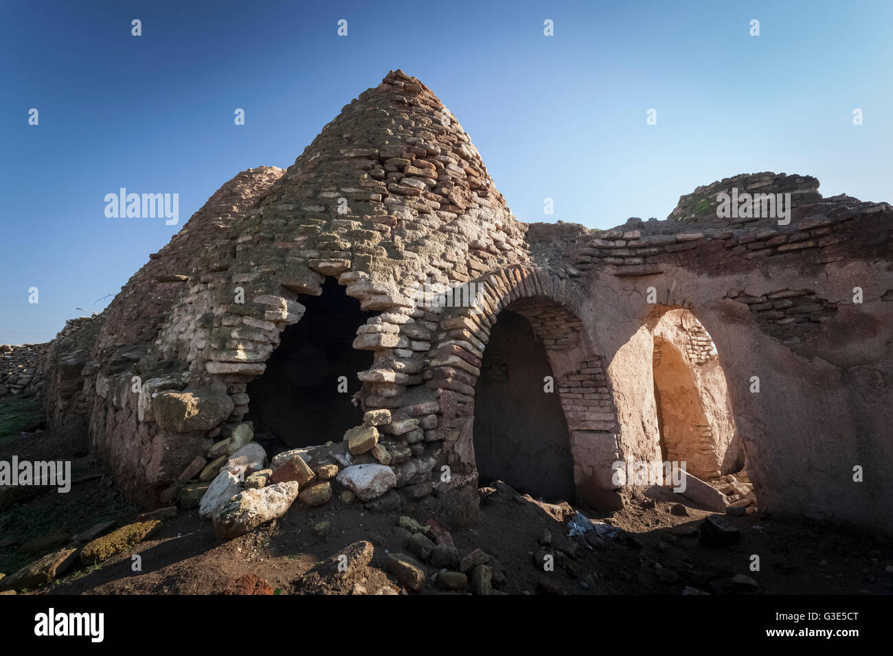 Ancient stone ruins; Harran, Turkey Stock Photo - Alamy
