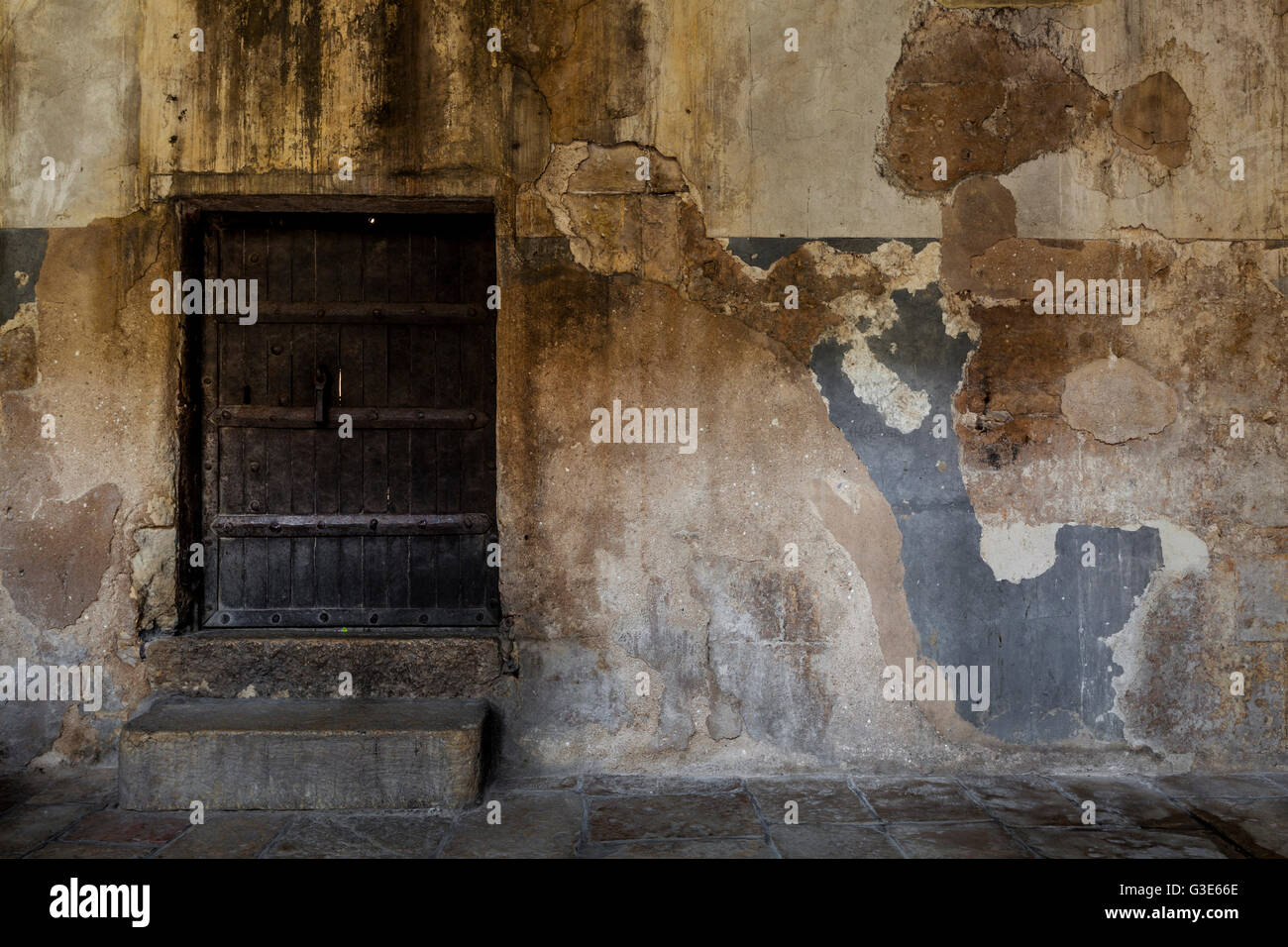 Church nativity bethlehem door hi-res stock photography and images - Alamy