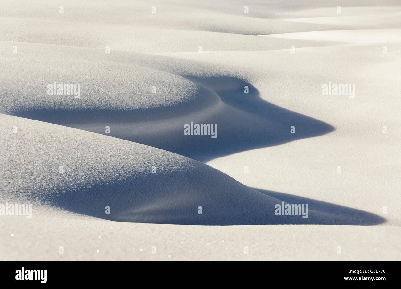 Snow shapes hi-res stock photography and images - Alamy