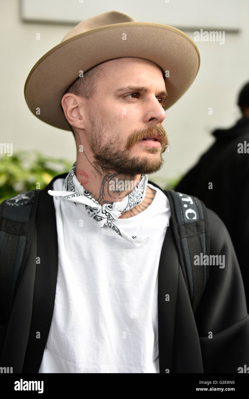 Dinnage hi-res stock photography and images - Alamy