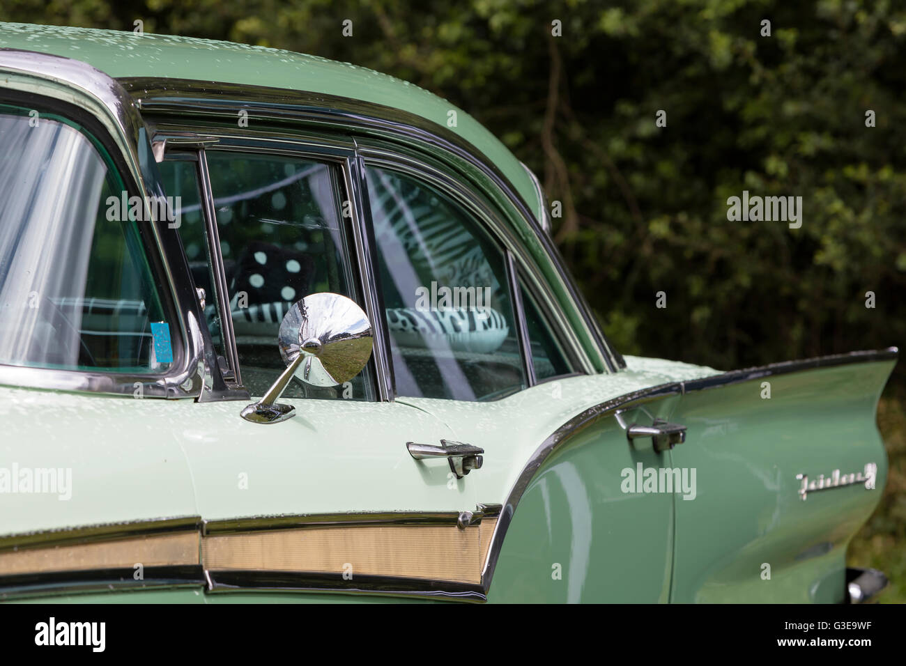 Front view of vintage American car Stock Photo - Alamy