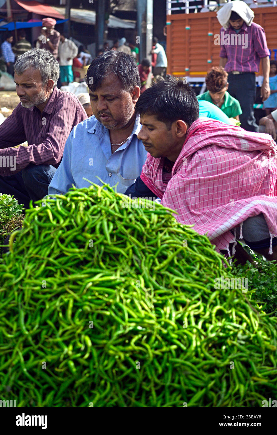 Chilly worker hi-res stock photography and images - Alamy
