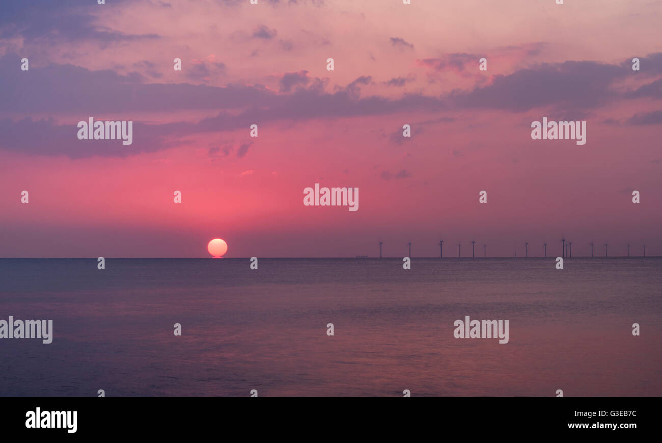 Beautiful skies on kent coast hi-res stock photography and images - Alamy
