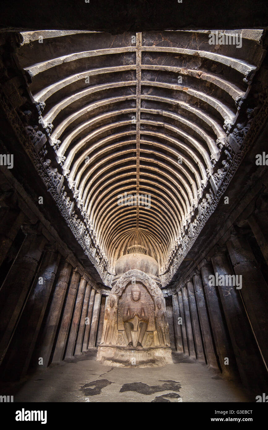 Statue at ellora caves hi-res stock photography and images - Alamy