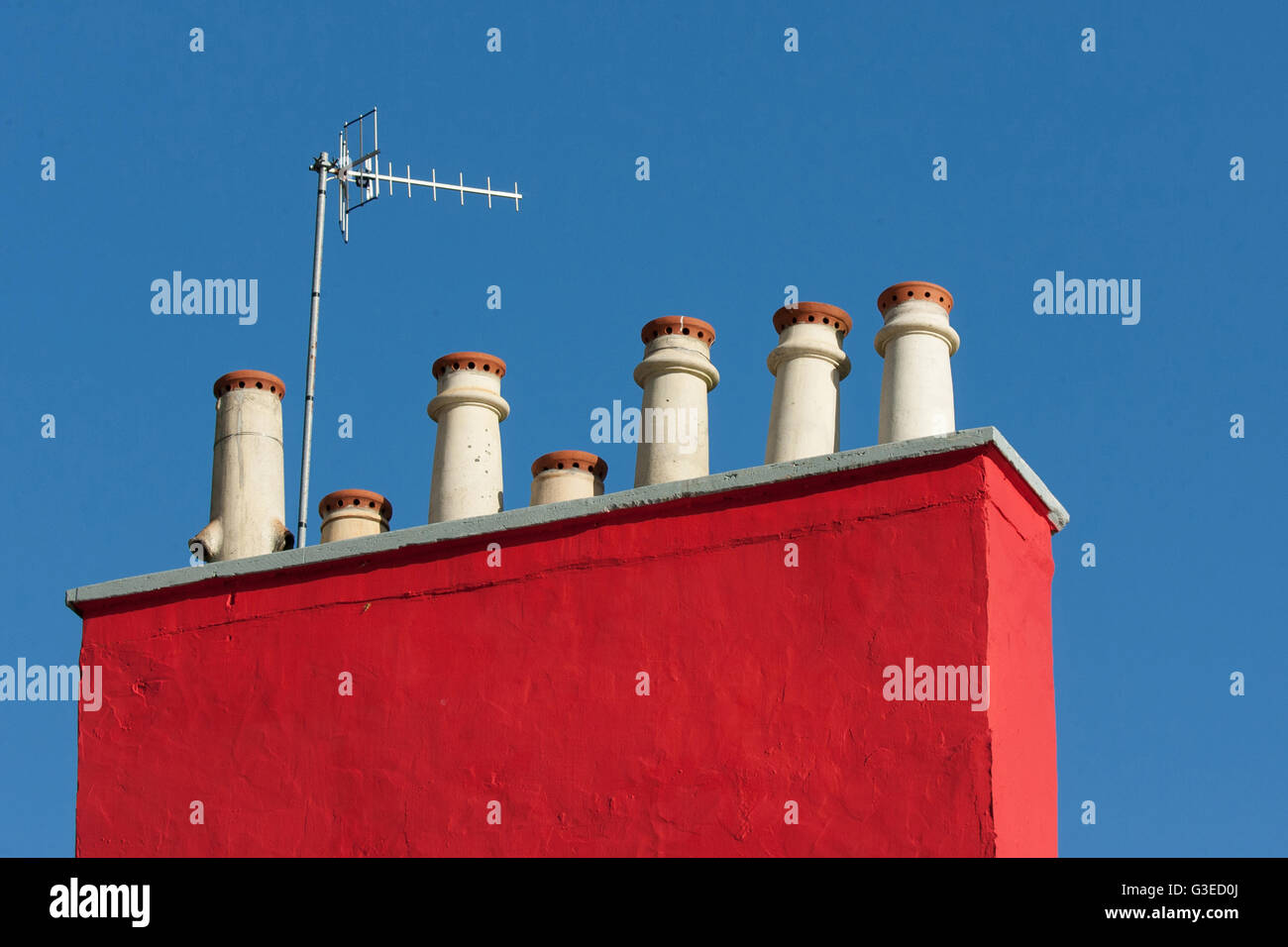 Red smoke stack hi-res stock photography and images - Alamy