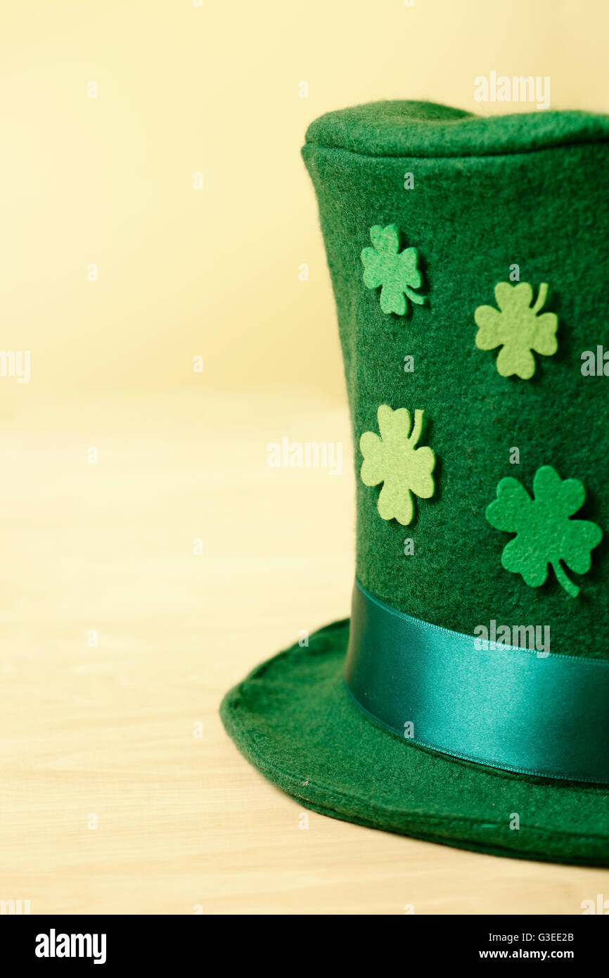 St.Patrick's day hat with clovers Stock Photo - Alamy