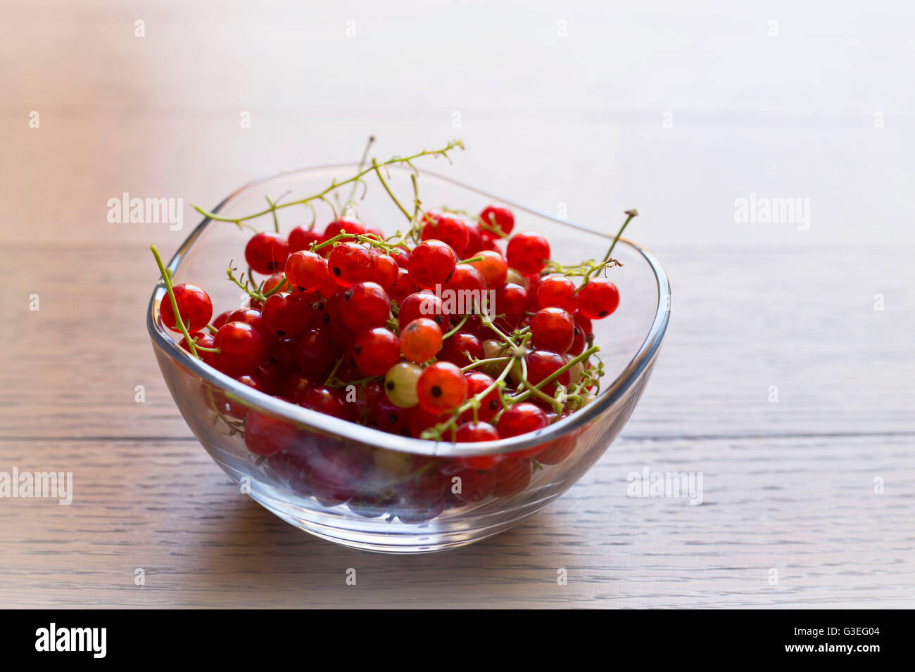 Closeup black red currant hi-res stock photography and images - Alamy