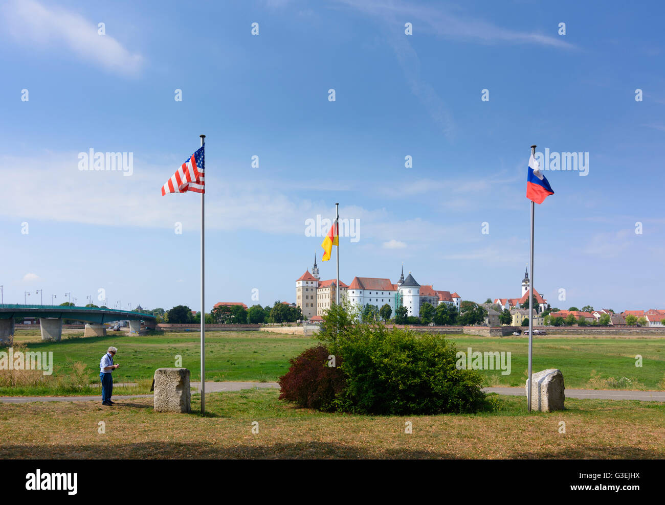 Memorial at River Elbe commemorates the confrontation of Soviet and US ...