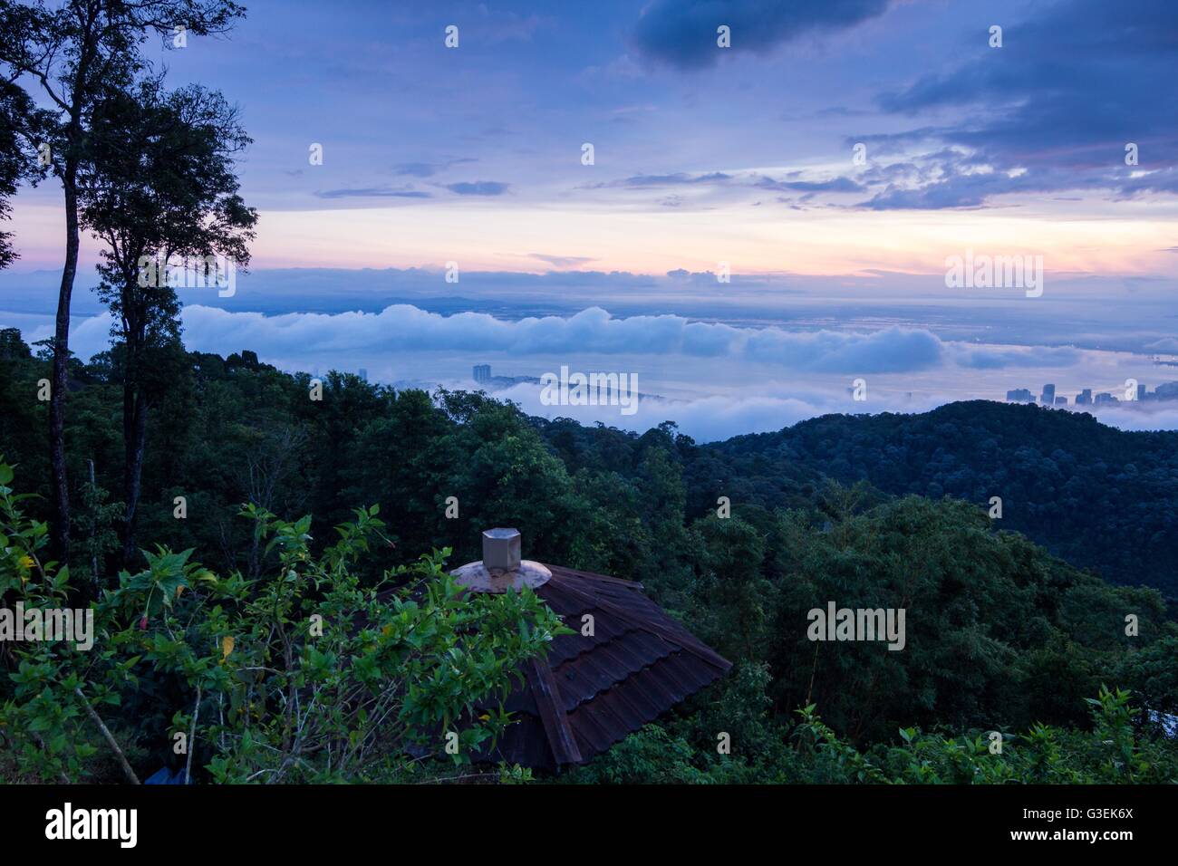 Beautiful hill wallpaper download hi-res stock photography and images ...