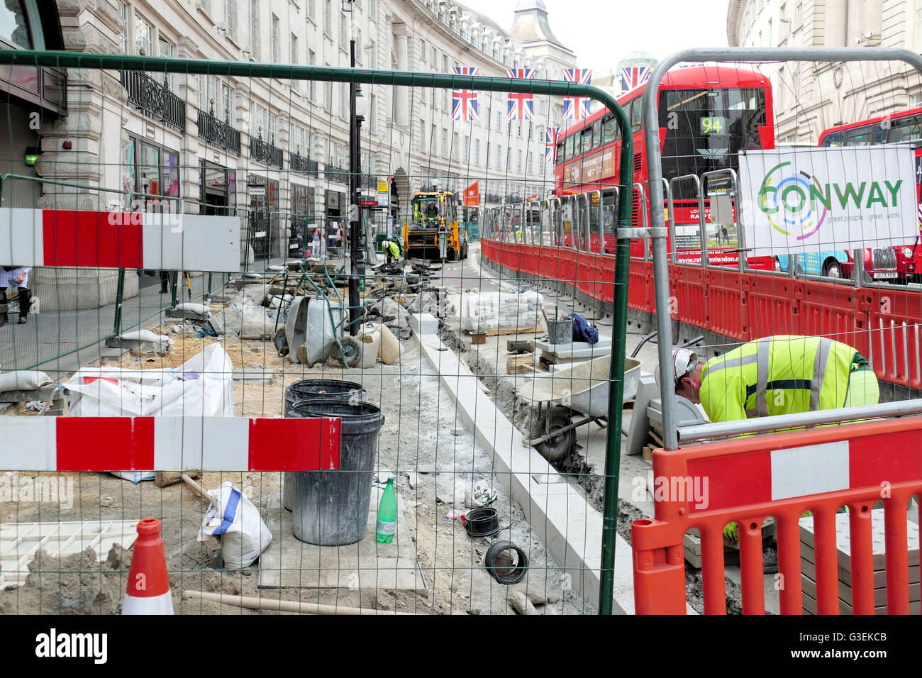 Roads works hi-res stock photography and images - Alamy