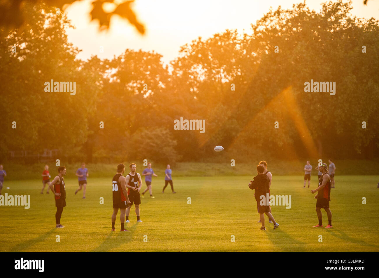 London rugby players hi-res stock photography and images - Alamy