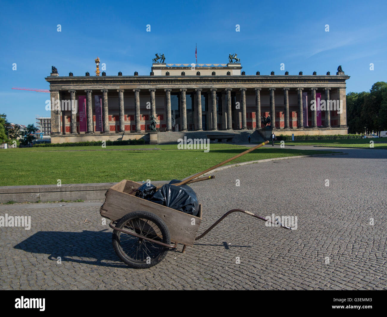 The Altes Museum is a museum building on Museum Island in Berlin ...