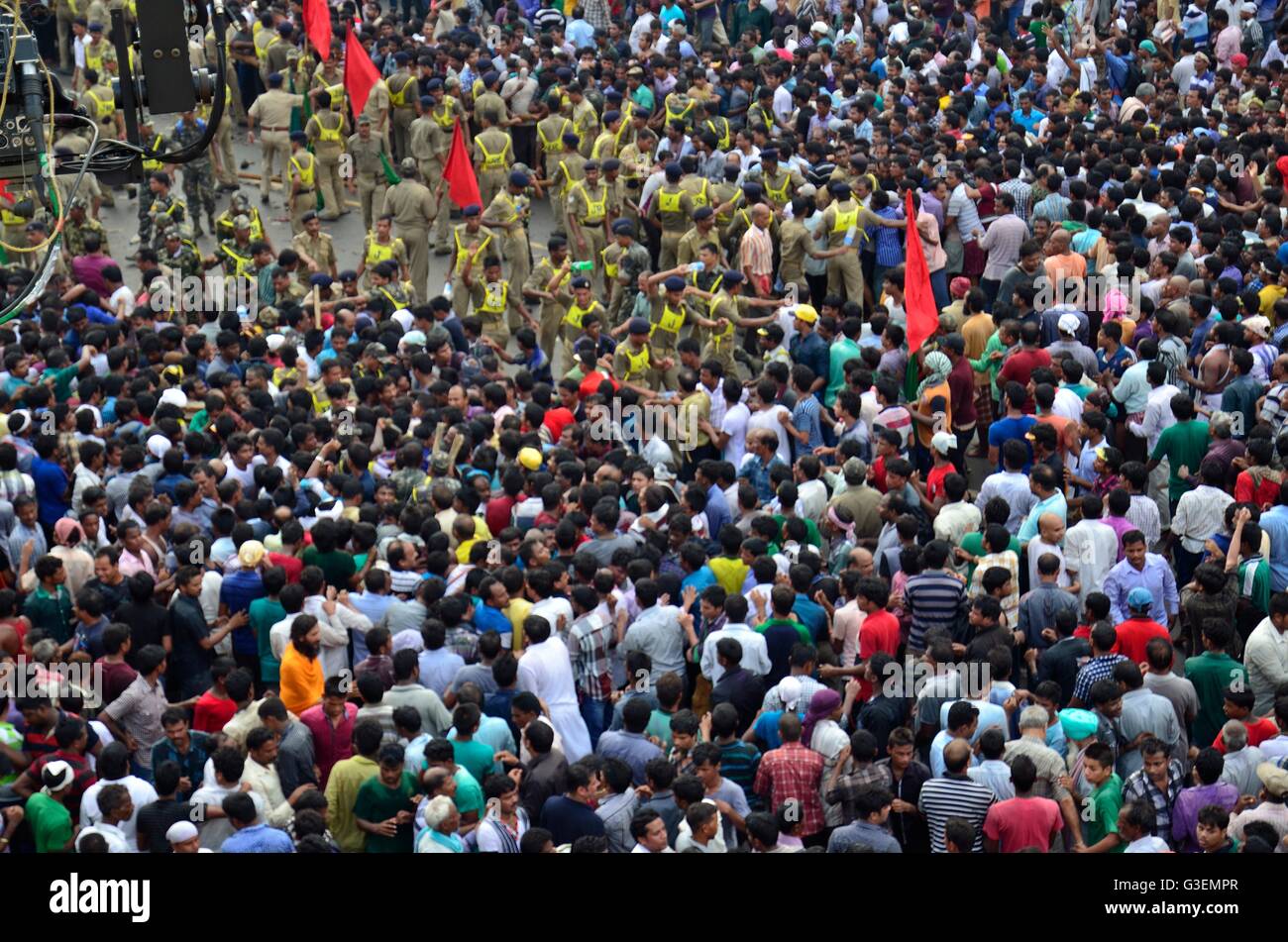 Pilgrim crowd at Rathyatra or Chariot festival, Puri, Orissa Stock ...