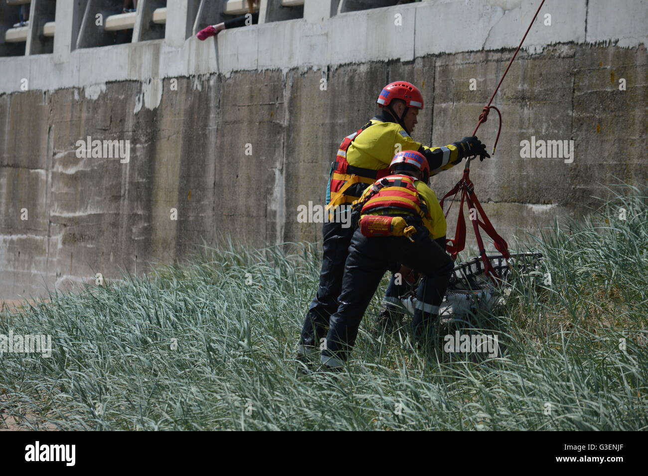 Scottish Fire And Rescue Service Water Rescue / Rope Rescue Exercise ...