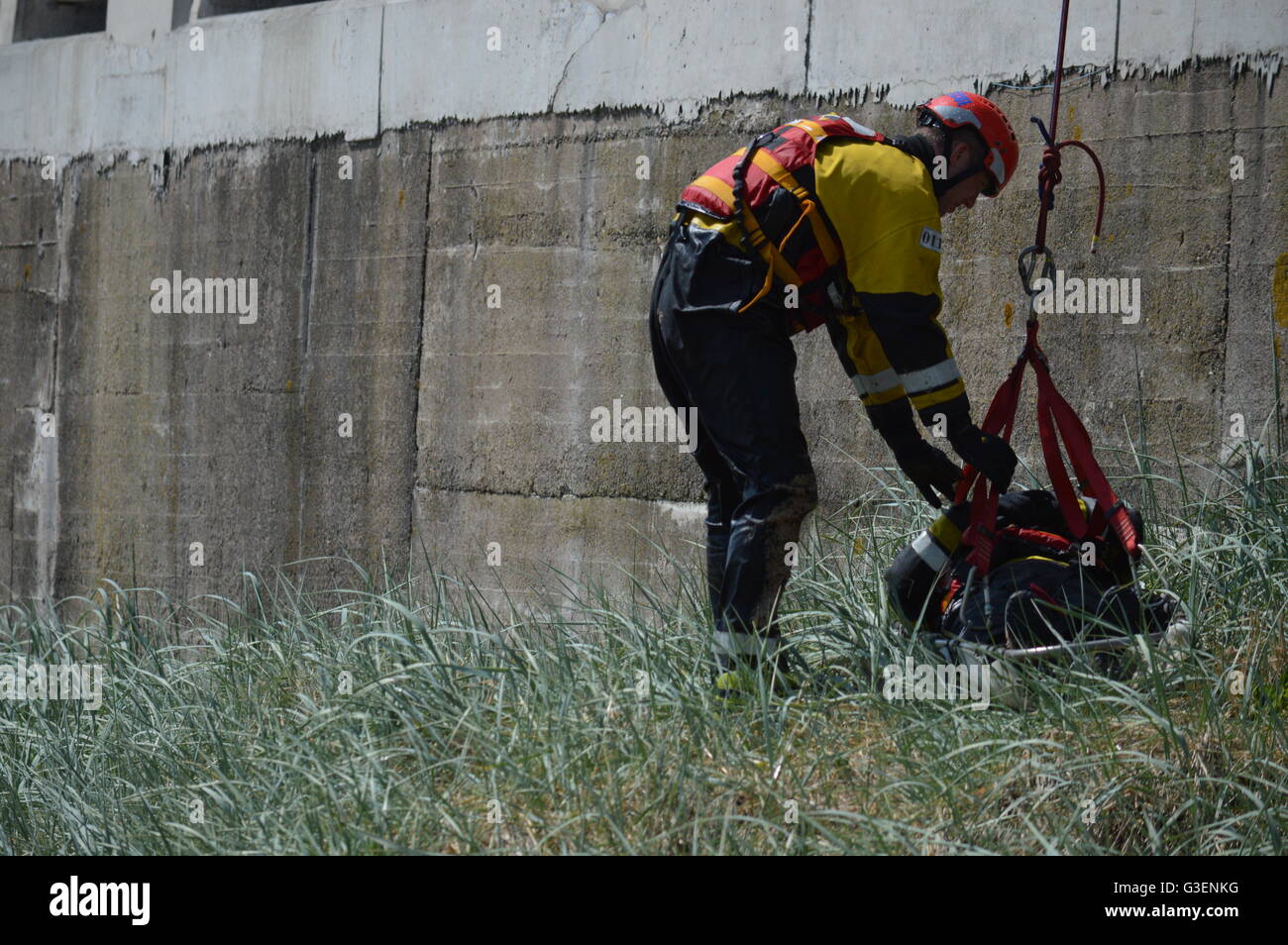 Scottish Fire And Rescue Service Water Rescue / line Rescue Exercise ...