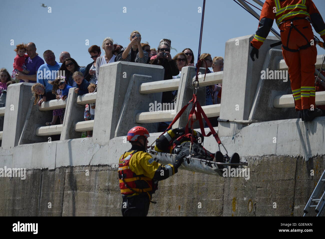 Scottish Fire And Rescue Service Water Rescue / line Rescue Exercise ...
