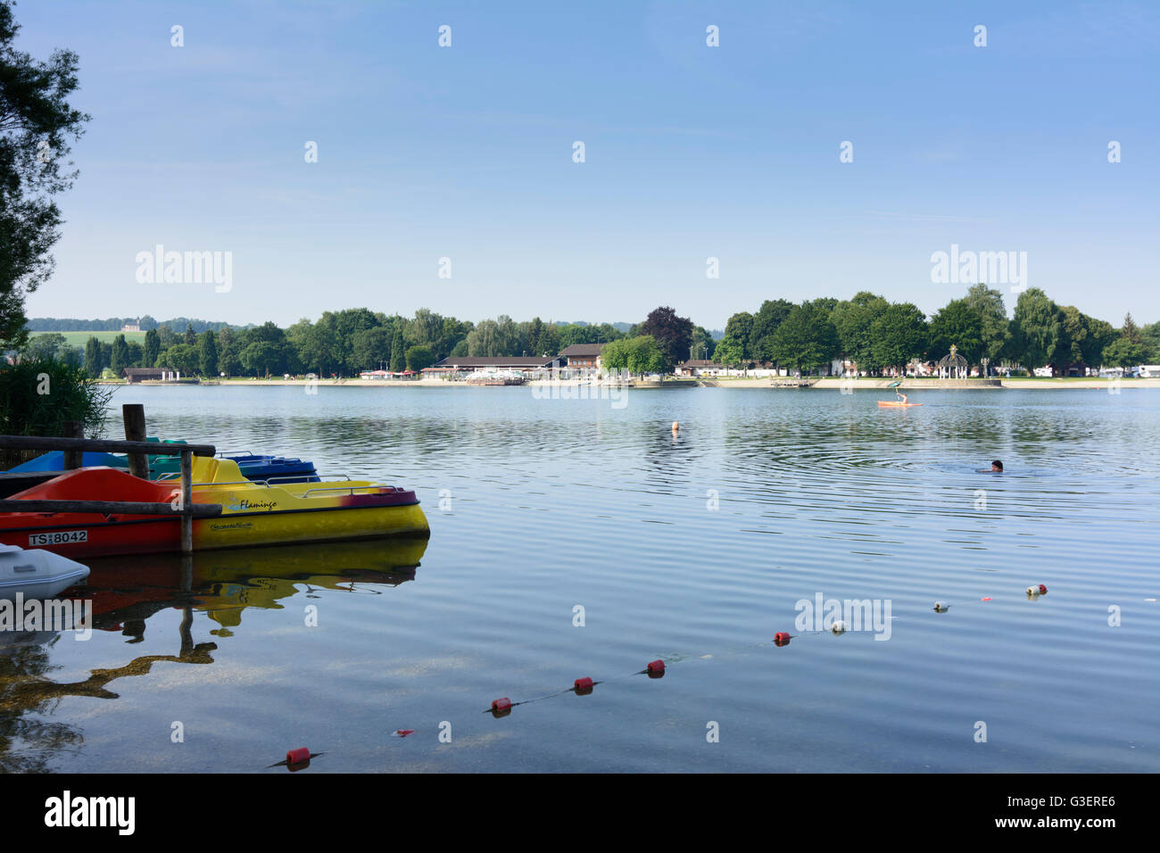 Lake waginger see at beach waging hi-res stock photography and images ...