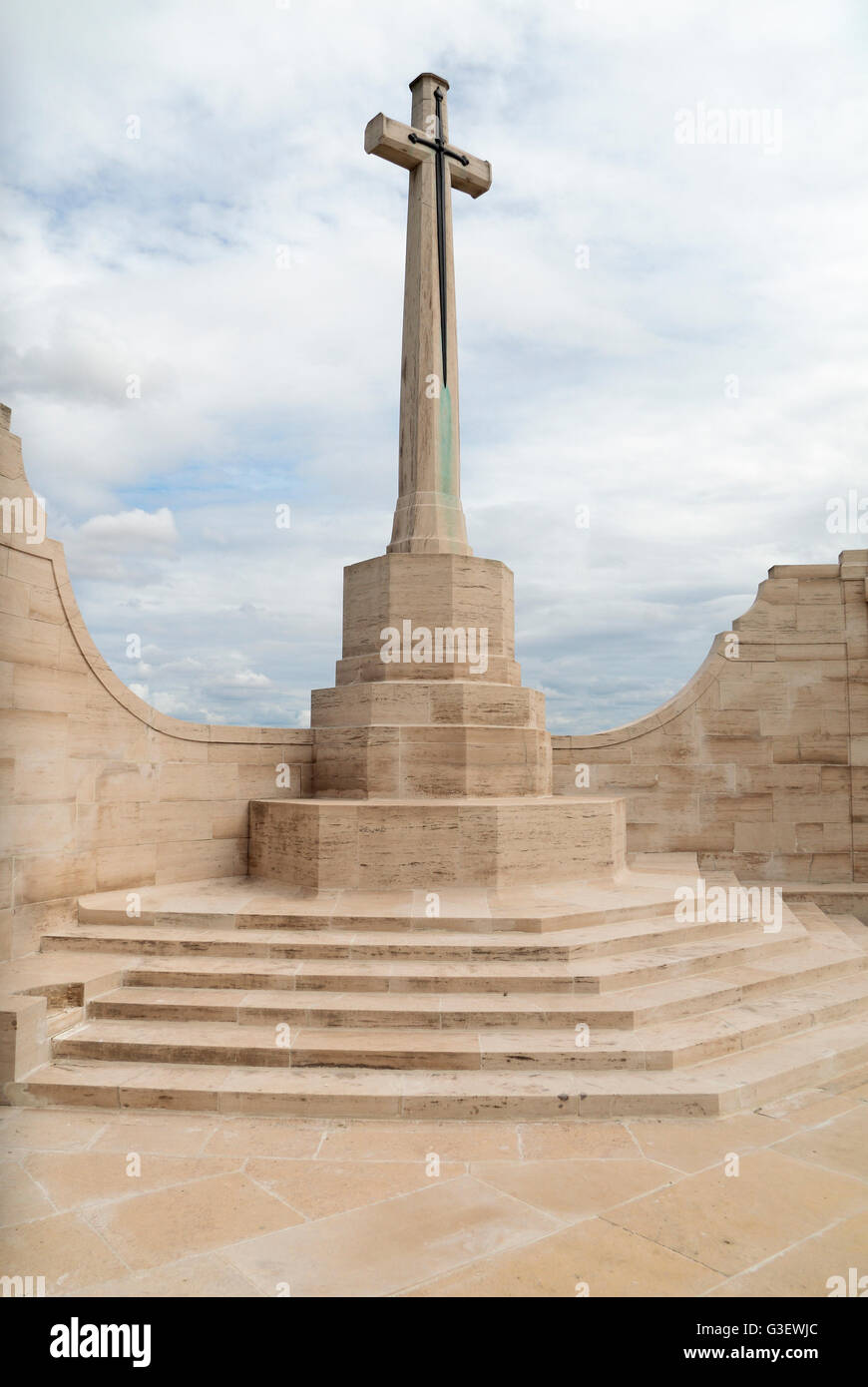 Cross of Sacrifice in the CWGC Dud Corner Cemetery & the Loos Memorial ...