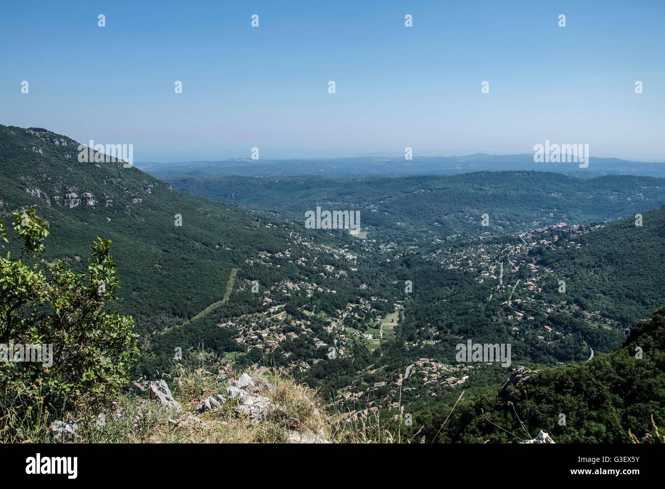 cliff top view Stock Photo - Alamy