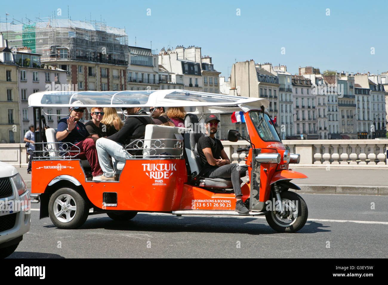 Rickshaw Paris Transport High Resolution Stock Photography and Images ...