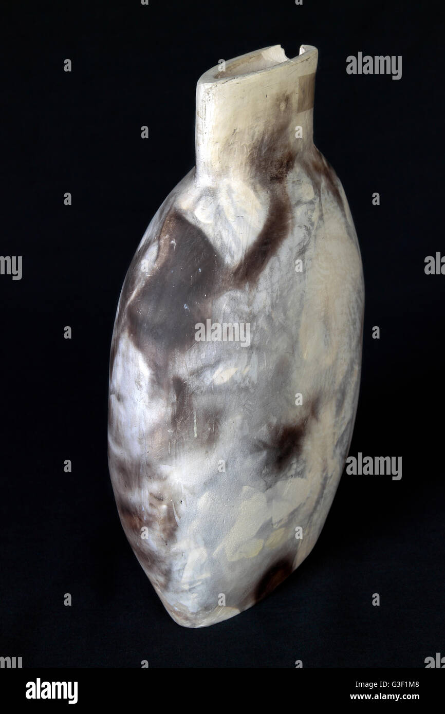 Smoke fired pottery hi-res stock photography and images - Alamy