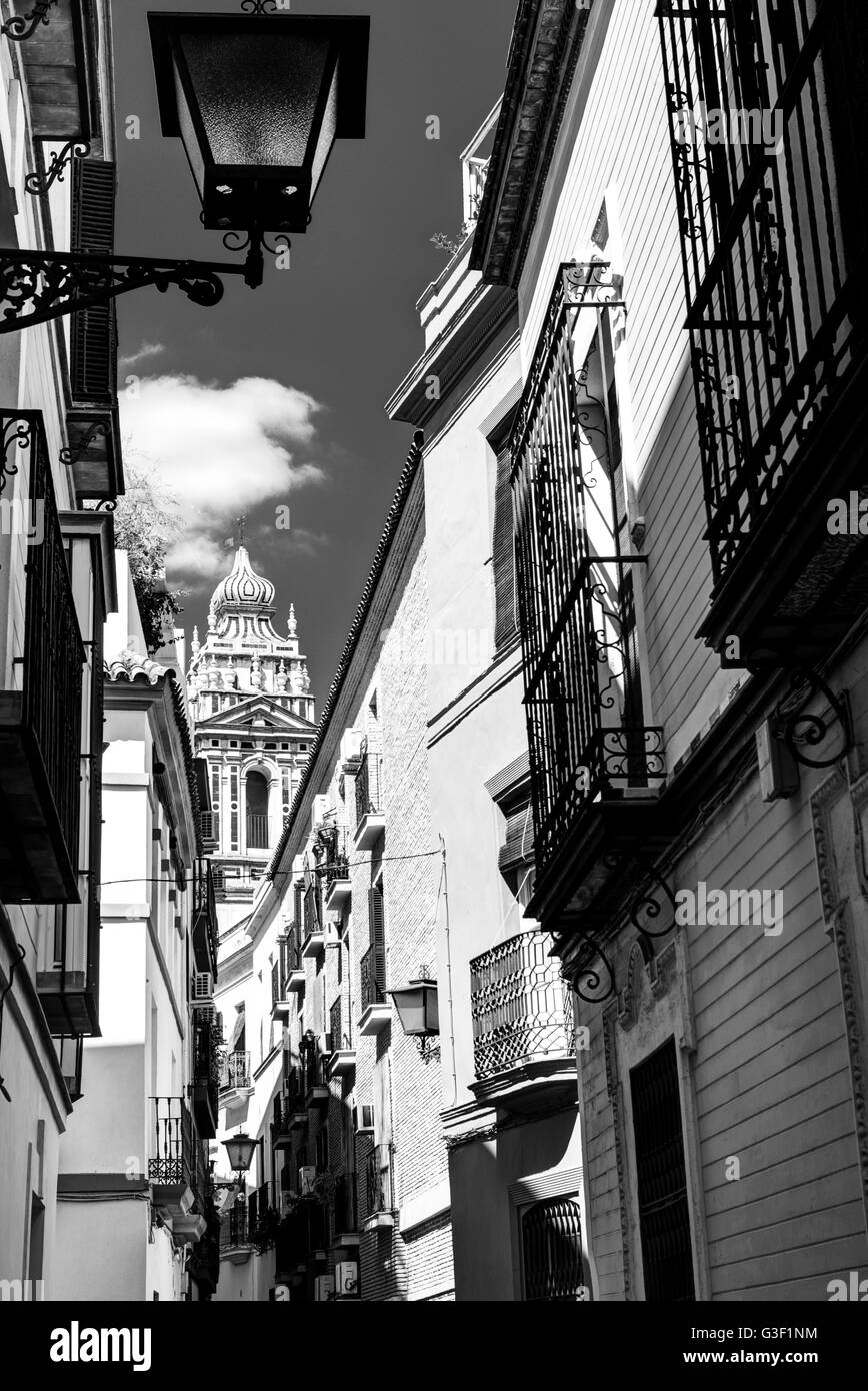 Narrow ground Black and White Stock Photos & Images - Alamy