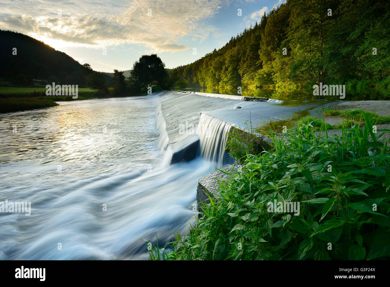 Germany, Thuringia, Berga/Elster, weir at the Weiße Elster in the ...
