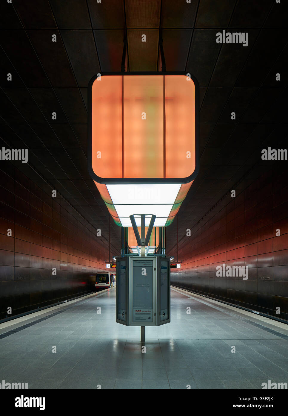 Subway 4 line hi-res stock photography and images - Alamy