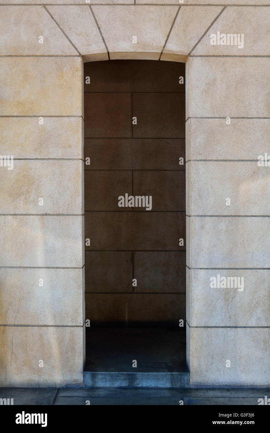 Stone wall niche hi-res stock photography and images - Alamy