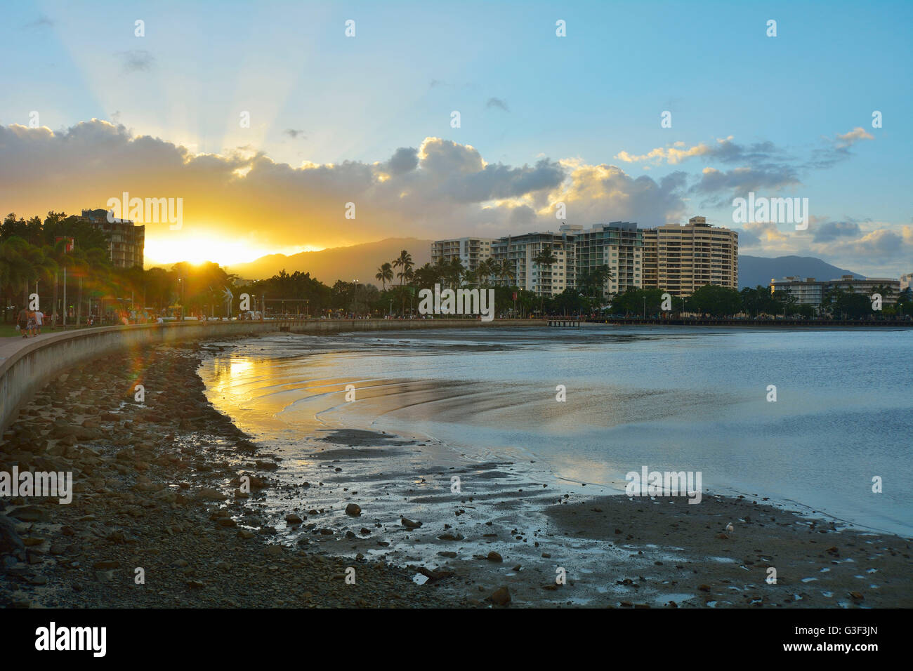 Cairns sunset hi-res stock photography and images - Alamy